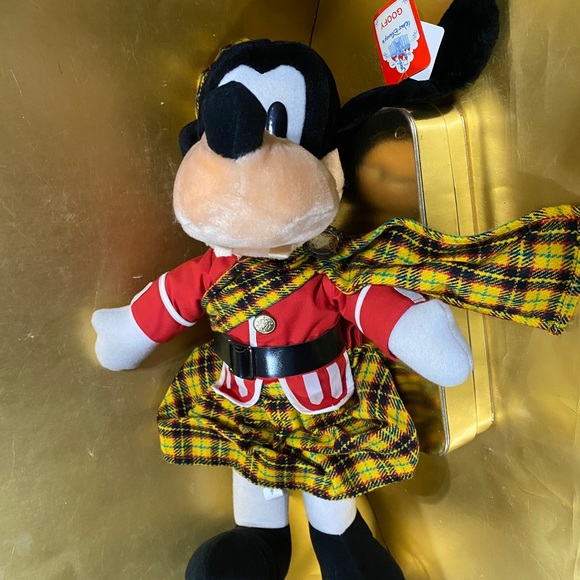 Disney | Toys | Disney World Disneyland Exclusive Vtg 8s Goofy Scottish Kilt Hat Plush Wtags ...